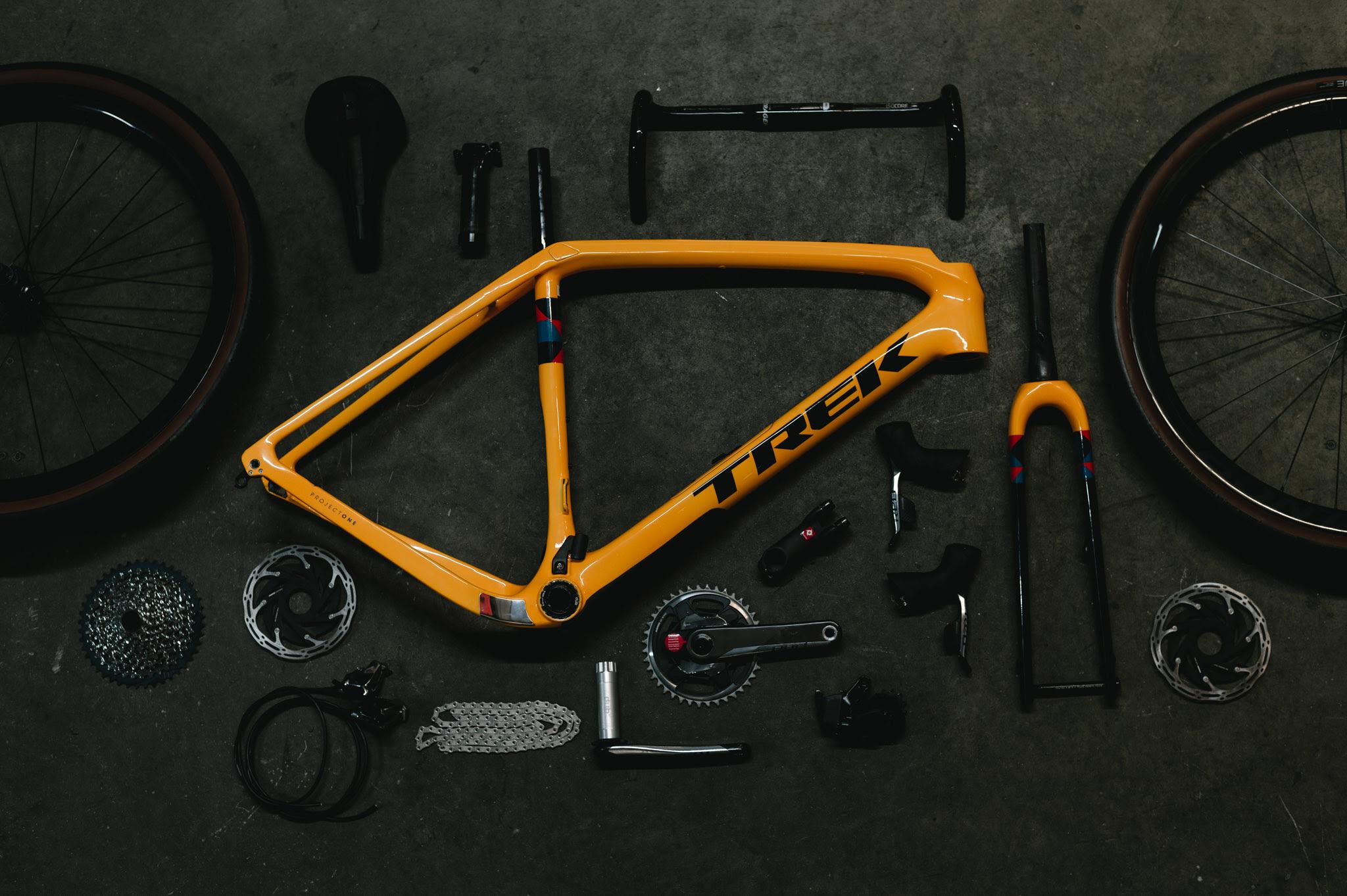 A montagem passo a passo da Trek Checkpoint SLR9 eTap [com vídeo] GoRide.pt