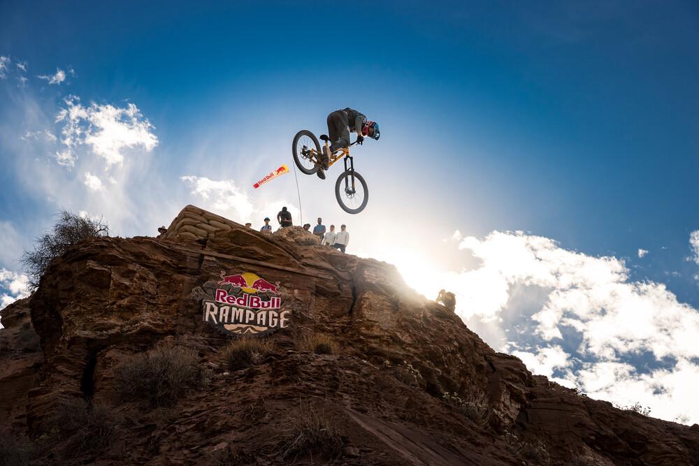 Bike dos Prós: a Commencal FRS de Brett Rheeder, campeão do Red Bull ...