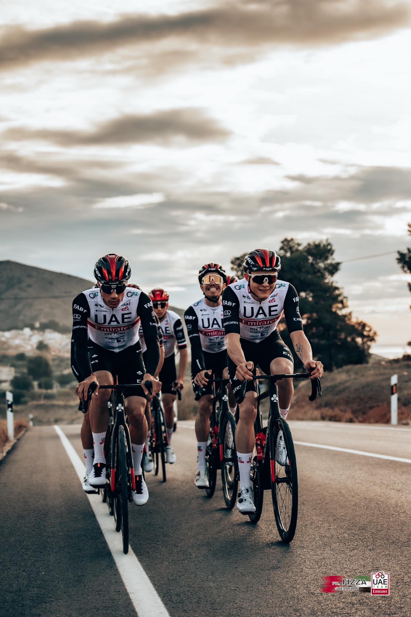 Reforços e líderes da UAE Team Emirates preparados para a nova época ...