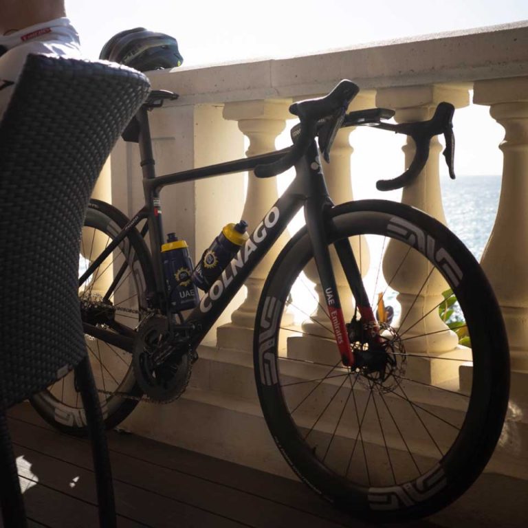 Pogacar impressiona Matt Stephens no The Cafe Ride [com vídeo]